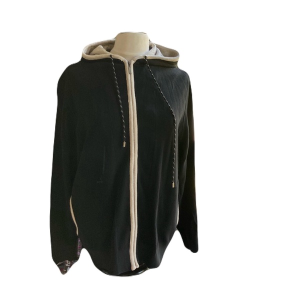 Liz Claiborne | Tops | Liz Claiborne Black And Cream Zip Up Hoodie ...